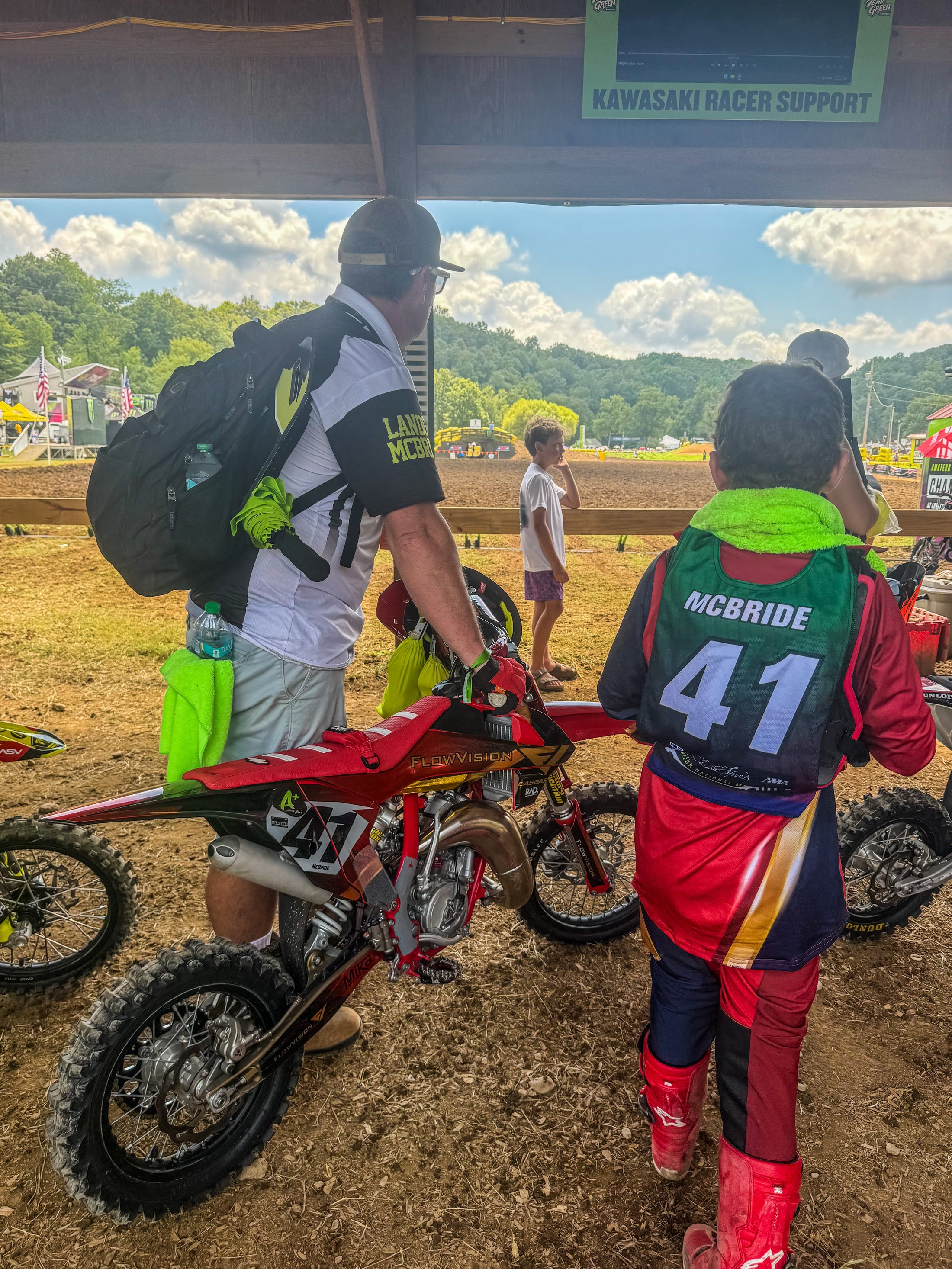 FlowVision Family at Loretta’s – Blog 4: Race Day 1 – Flow Vision L.L.C